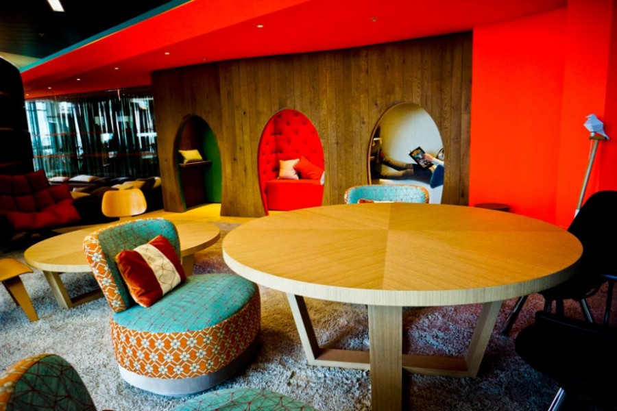 70s Style Google Office in London (25 Photos) - FunCage