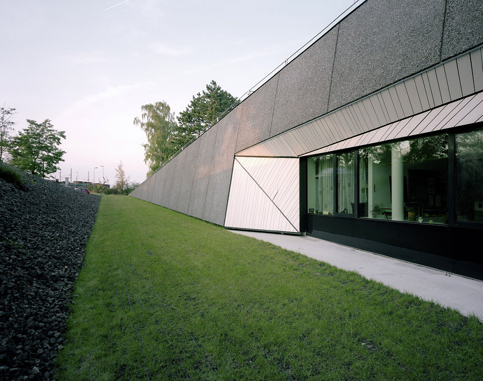 Futuristic Church Architecture in Linz, Austria (20 Photos) - FunCage