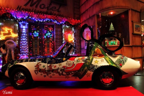 12 Crazy Christmas Decorated Cars - FunCage