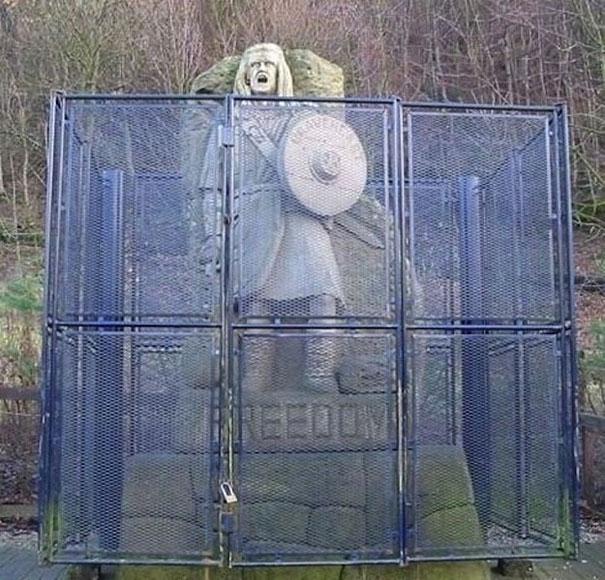 36 Of The Most Ironic Moments Ever - FunCage